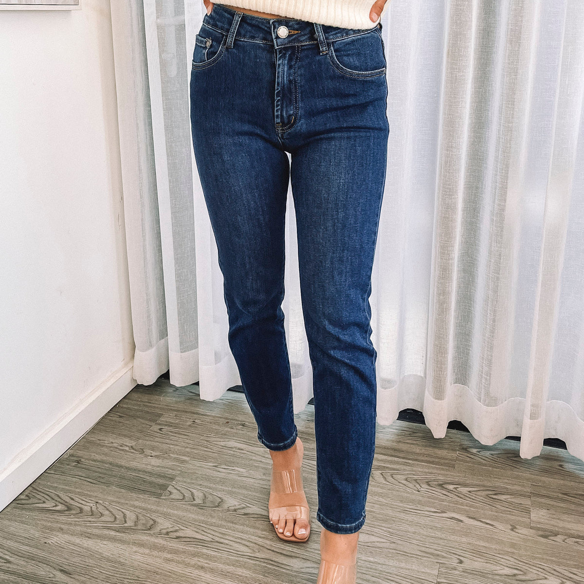 Esther & Co. Thalira Jeans - Dark Blue – ESTHER & CO.