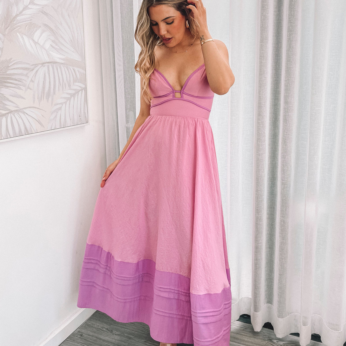 Shop Pink Dresses Australia | ESTHER & CO.