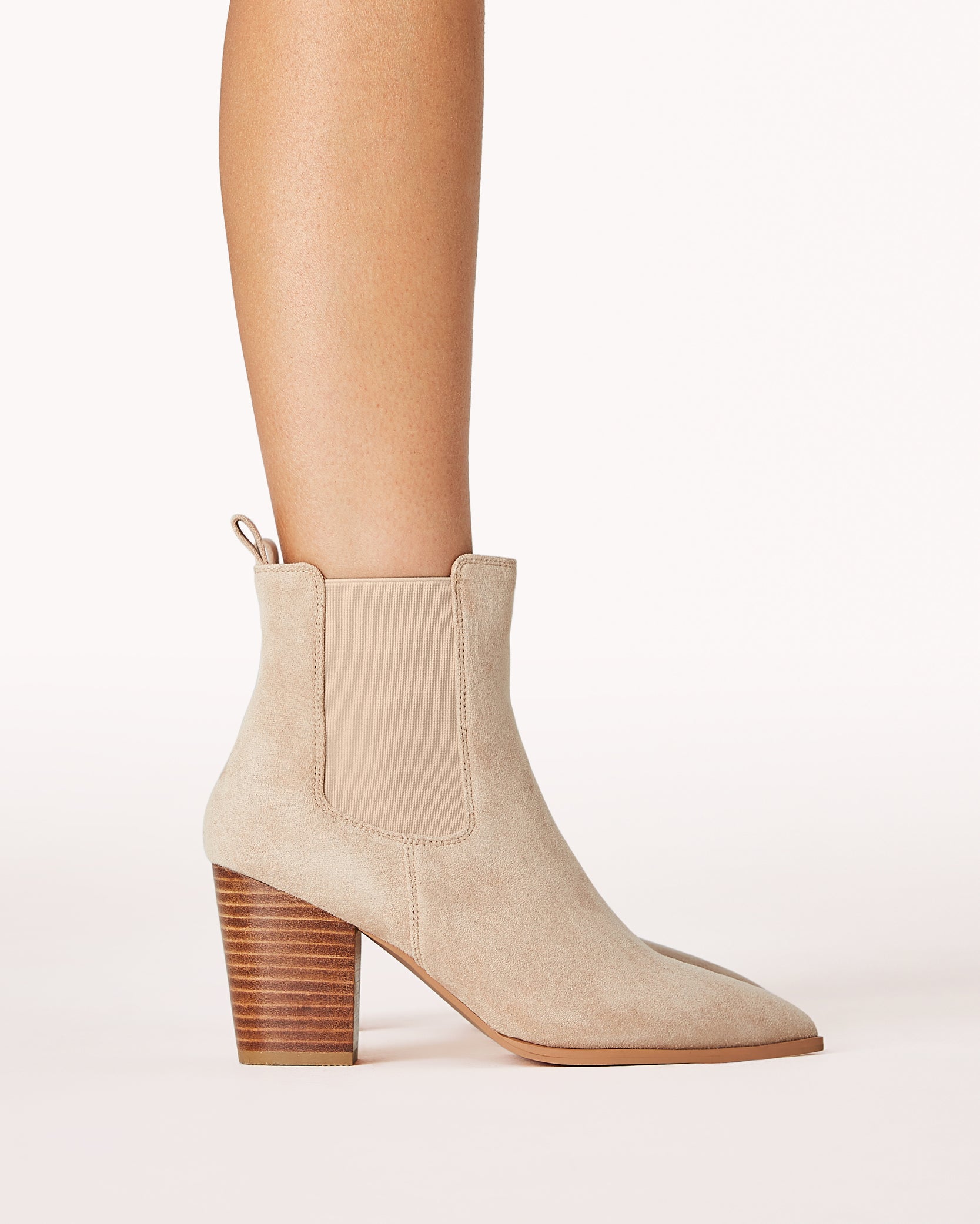 Women's Footwear & Shoes - Shop Online - ESTHER & CO.