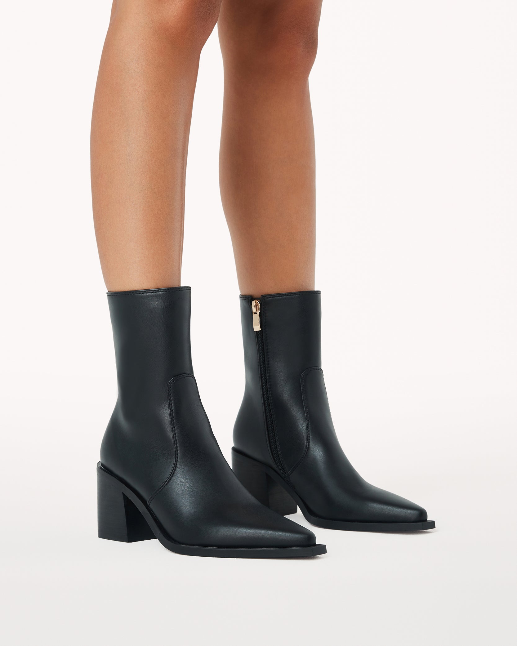 Women's Footwear & Shoes - Shop Online - ESTHER & CO.