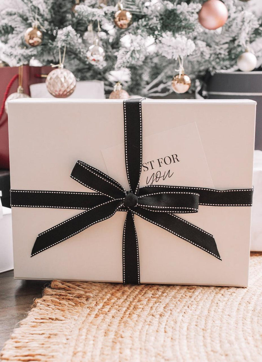 Esther & Co. Gift Wrapping - White – ESTHER & CO.