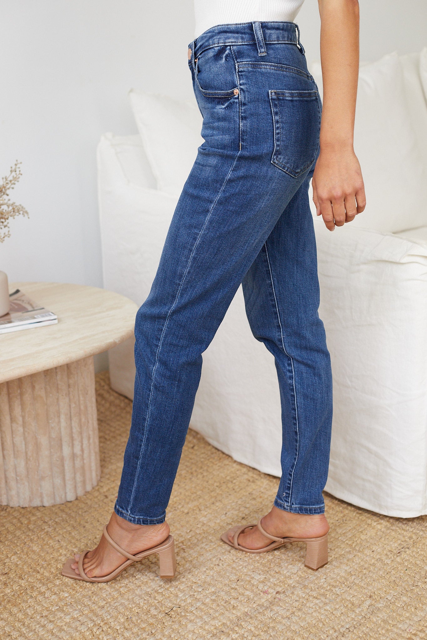 Women's Jeans - Ripped & Skinny Jeans | ESTHER & CO.